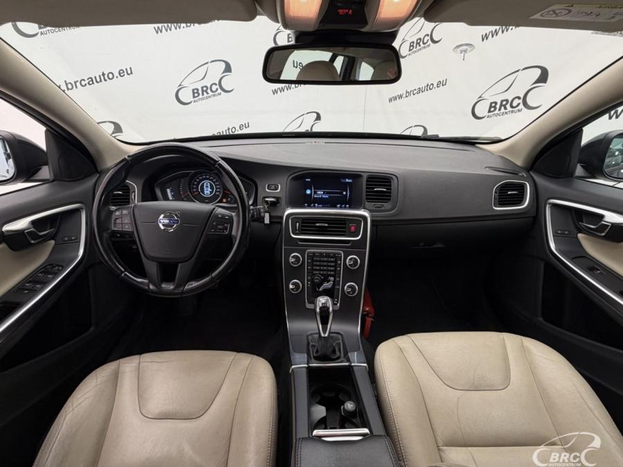 Volvo V60 2014 Viļņa, ar dzinēja tilpumu 1.97 L un nobraukumu 168 tūkst. km par 6300 €, foto 3 vietnē AUTOMOTO.COM.LV