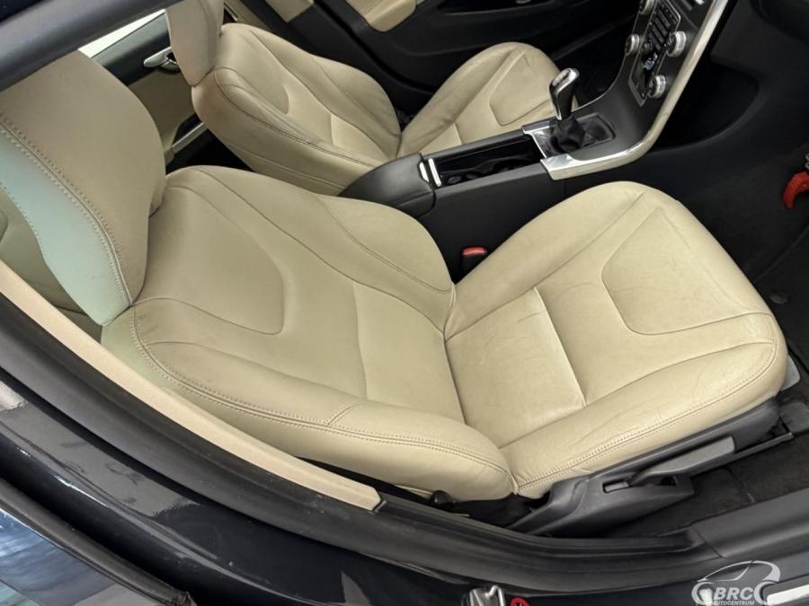 Volvo V60 2014 in Vilnius, with an engine capacity of 1.97 L and mileage of 168 thousand km for 6300 €, photo 5 on AUTOMOTO.COM.LV