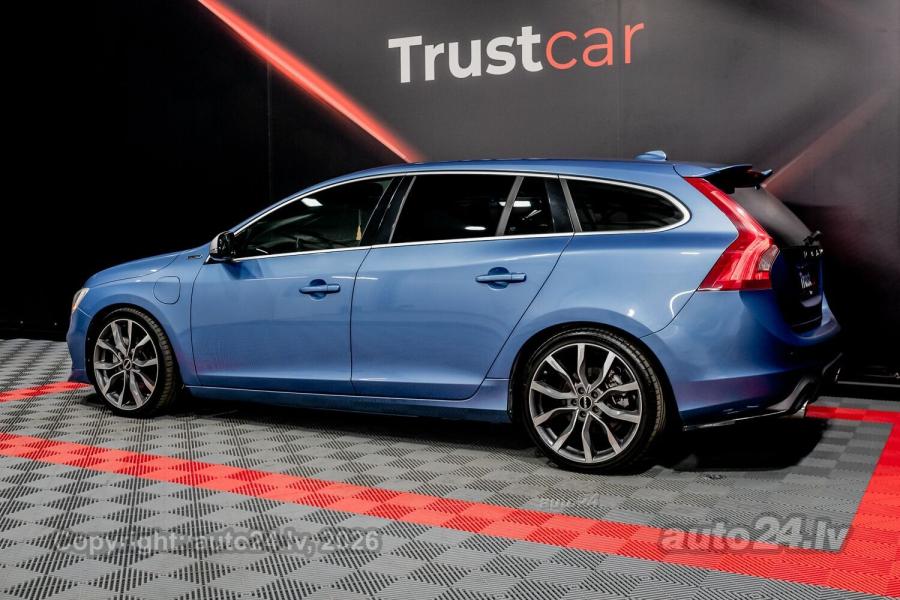 Volvo V60 2014 Pērnava, ar dzinēja tilpumu 2.40 L un nobraukumu 302 tūkst. km par 9500 €, foto 6 vietnē AUTOMOTO.COM.LV