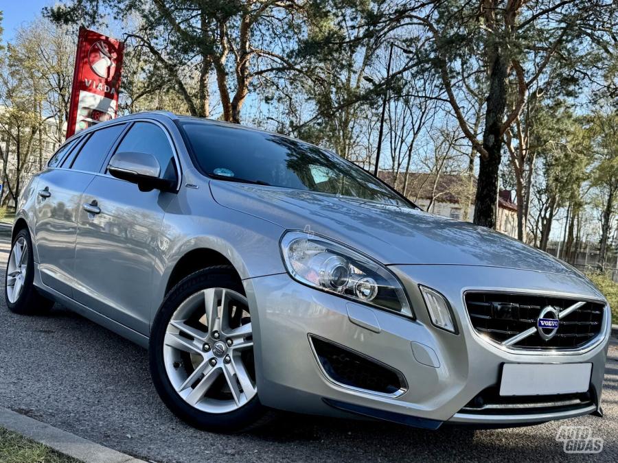 Volvo V60 2014 Alīta, ar dzinēja tilpumu 2.40 L un nobraukumu 316 tūkst. km par 9750 €, foto 20 vietnē AUTOMOTO.COM.LV