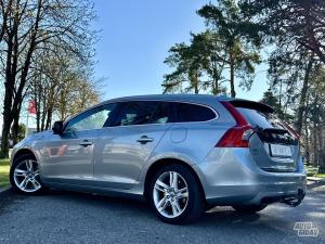 Volvo V60 2014 Alīta, ar dzinēja tilpumu 2.40 L un nobraukumu 316 tūkst. km par 9750 €, foto 33 vietnē AUTOMOTO.COM.LV