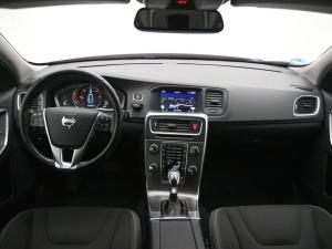 Volvo V60 2014 in Vilnius, with an engine capacity of 1.60 L and mileage of 220 thousand km for 7799 €, photo 3 on AUTOMOTO.COM.LV