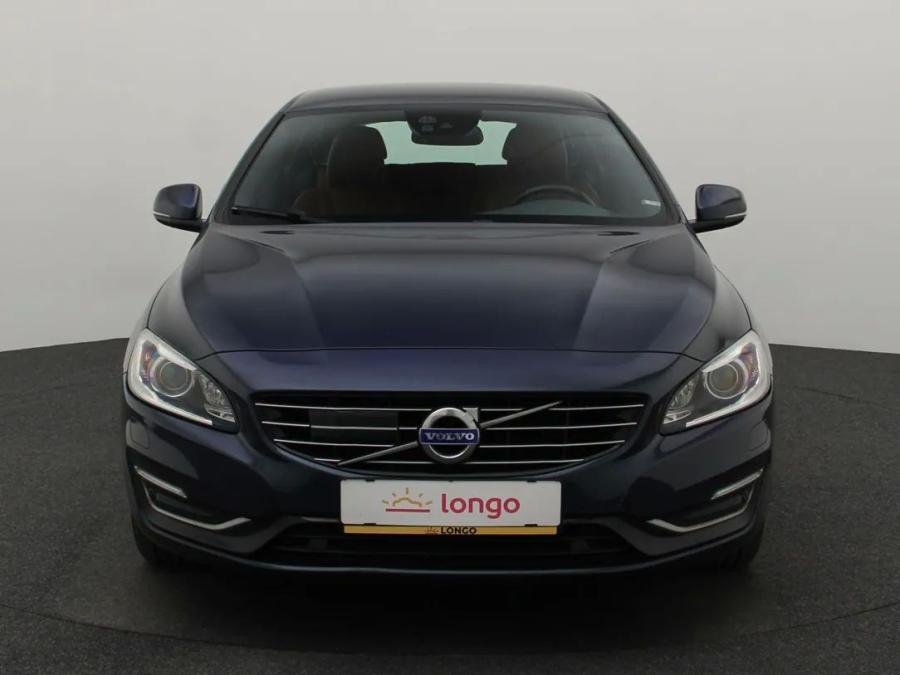 Volvo V60 2014 Viļņa, ar dzinēja tilpumu 2.40 L un nobraukumu 193 tūkst. km par 9999 €, foto 4 vietnē AUTOMOTO.COM.LV