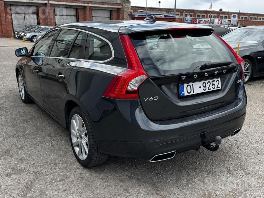 Volvo V60 2014 in Daugavpils, with an engine capacity of 2.00 L and mileage of 0 thousand km for 5990 €, photo 5 on AUTOMOTO.COM.LV