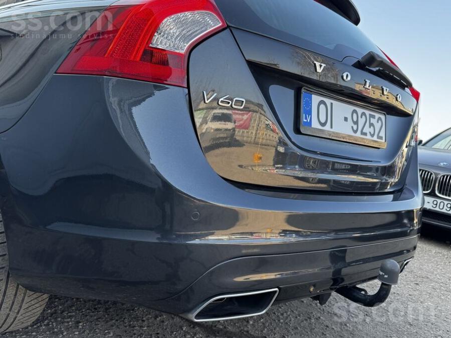 Volvo V60 2014 in Daugavpils, with an engine capacity of 2.00 L and mileage of 0 thousand km for 5990 €, photo 12 on AUTOMOTO.COM.LV