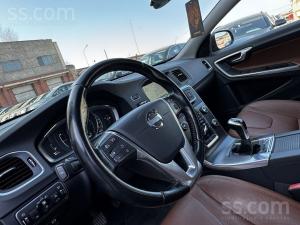 Volvo V60 2014 in Daugavpils, with an engine capacity of 2.00 L and mileage of 0 thousand km for 5990 €, photo 16 on AUTOMOTO.COM.LV