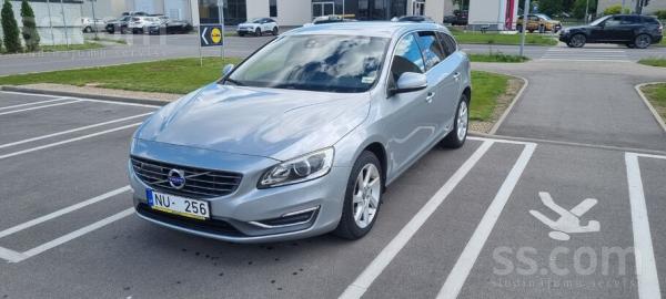 Volvo V60 2014 Daugavpils, ar dzinēja tilpumu 2.00 L un nobraukumu 203 tūkst. km par 8000 €, foto 2 vietnē AUTOMOTO.COM.LV