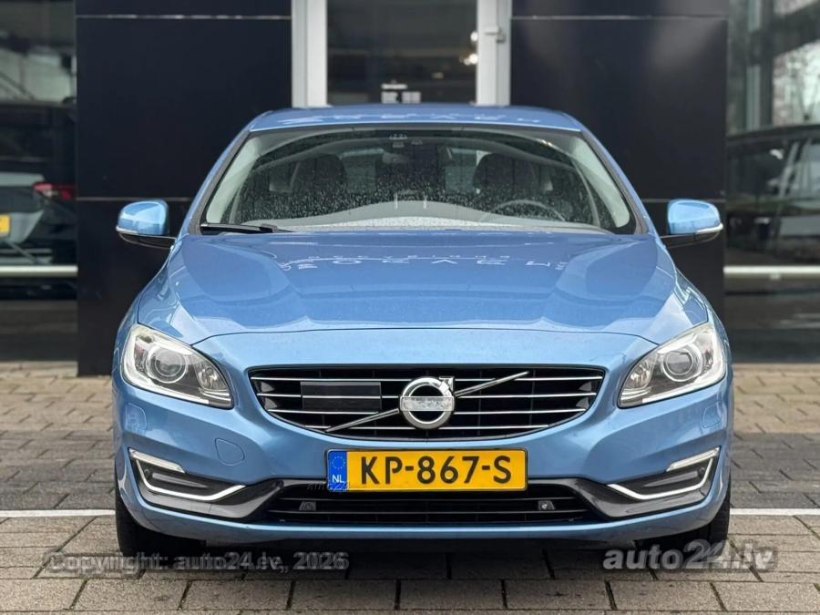 Volvo V60 2014 Tartu, ar dzinēja tilpumu 2.40 L un nobraukumu 213 tūkst. km par 10200 €, foto 8 vietnē AUTOMOTO.COM.LV