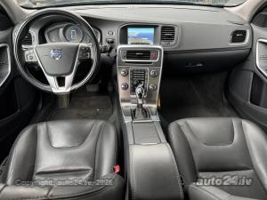 Volvo V60 2014 Tartu, ar dzinēja tilpumu 2.40 L un nobraukumu 213 tūkst. km par 10200 €, foto 16 vietnē AUTOMOTO.COM.LV