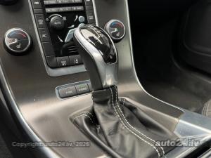 Volvo V60 2014 Tartu, ar dzinēja tilpumu 2.40 L un nobraukumu 213 tūkst. km par 10200 €, foto 22 vietnē AUTOMOTO.COM.LV