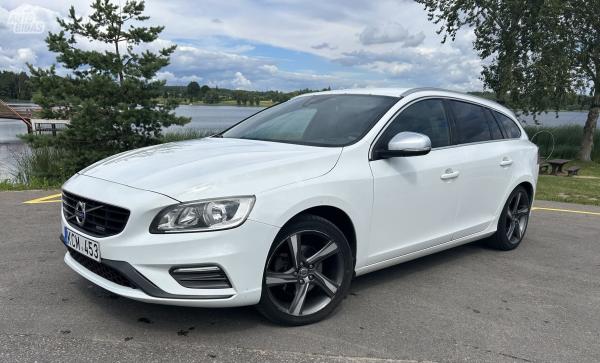 Volvo V60 2014 in Utena, with an engine capacity of 2.00 L and mileage of 293 thousand km for 6750 €, photo 1 on AUTOMOTO.COM.LV