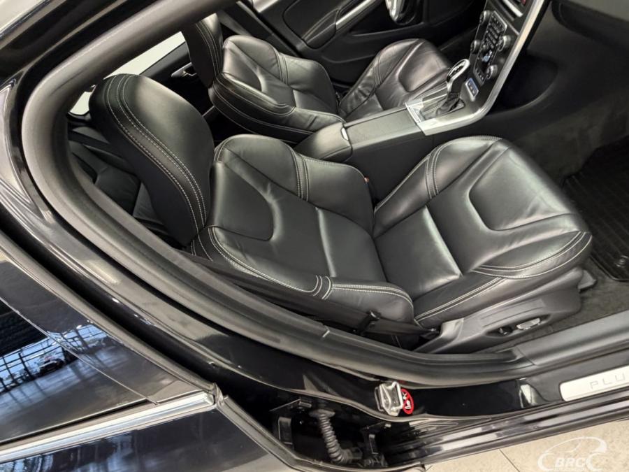 Volvo V60 2014 Viļņa, ar dzinēja tilpumu 2.40 L un nobraukumu 231 tūkst. km par 7900 €, foto 6 vietnē AUTOMOTO.COM.LV