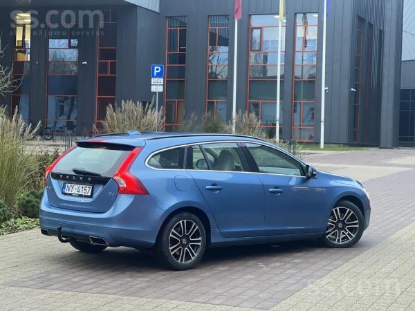 Volvo V60 2015 in Riga, with an engine capacity of 2.00 L and mileage of 243 thousand km for 8750 €, photo 4 on AUTOMOTO.COM.LV