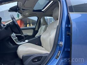 Volvo V60 2015 in Riga, with an engine capacity of 2.00 L and mileage of 243 thousand km for 8750 €, photo 8 on AUTOMOTO.COM.LV