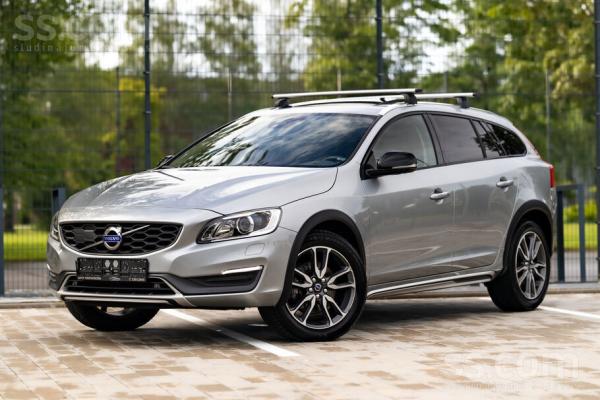 Volvo V60 2015 in Riga, with an engine capacity of 2.00 L and mileage of 178 thousand km for 13490 €, photo 1 on AUTOMOTO.COM.LV
