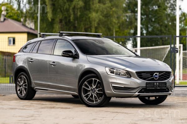 Volvo V60 2015 in Riga, with an engine capacity of 2.00 L and mileage of 178 thousand km for 13490 €, photo 3 on AUTOMOTO.COM.LV