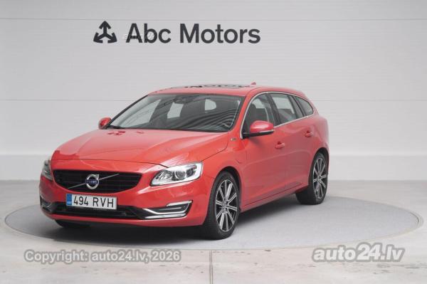Volvo V60 2015 Tallina, ar dzinēja tilpumu 2.40 L un nobraukumu 75 tūkst. km par 12990 €, foto 1 vietnē AUTOMOTO.COM.LV