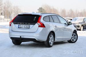 Volvo V60 2015 Jelgava, ar dzinēja tilpumu 2.00 L un nobraukumu 0 tūkst. km par 7850 €, foto 6 vietnē AUTOMOTO.COM.LV