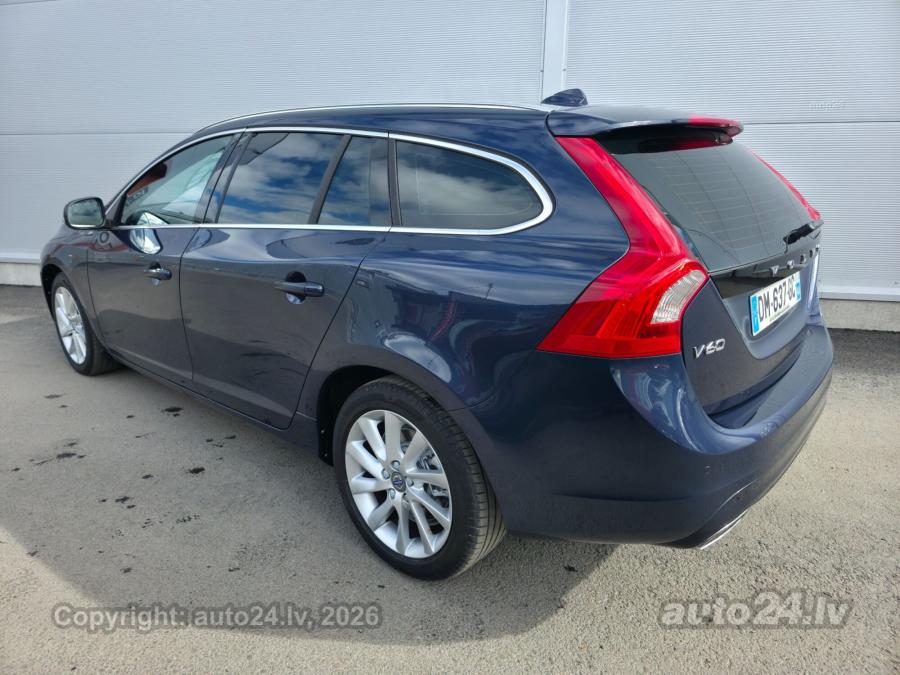 Volvo V60 2015 in Tallinn, with an engine capacity of 2.00 L and mileage of 192 thousand km for 9790 €, photo 5 on AUTOMOTO.COM.LV