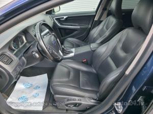 Volvo V60 2015 in Tallinn, with an engine capacity of 2.00 L and mileage of 192 thousand km for 9790 €, photo 12 on AUTOMOTO.COM.LV