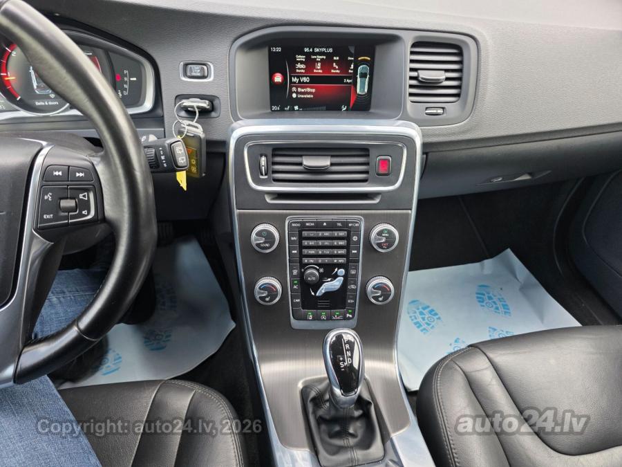 Volvo V60 2015 in Tallinn, with an engine capacity of 2.00 L and mileage of 192 thousand km for 9790 €, photo 17 on AUTOMOTO.COM.LV