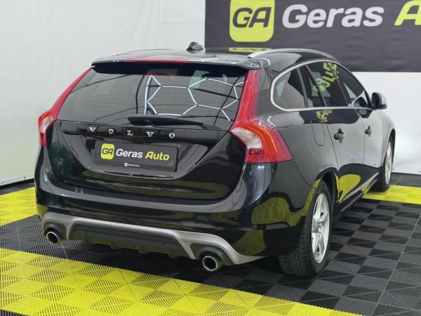 Volvo V60 2015 Viļņa, ar dzinēja tilpumu 0.00 L un nobraukumu 0 tūkst. km par 6999 €, foto 4 vietnē AUTOMOTO.COM.LV
