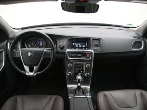 Вольво B60 2015 в Вильнюс, объемом двигателя 2.00 л и пробегом 185 тыс. км за 9199 €, фото 3 на AUTOMOTO.COM.LV
