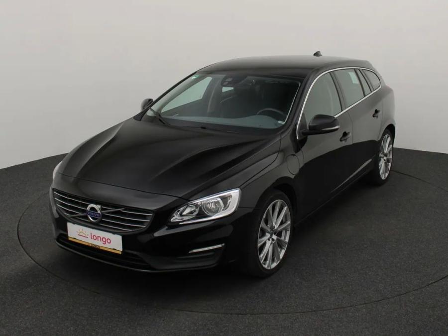 Volvo V60 2015 Viļņa, ar dzinēja tilpumu 2.40 L un nobraukumu 260 tūkst. km par 9199 €, foto 1 vietnē AUTOMOTO.COM.LV