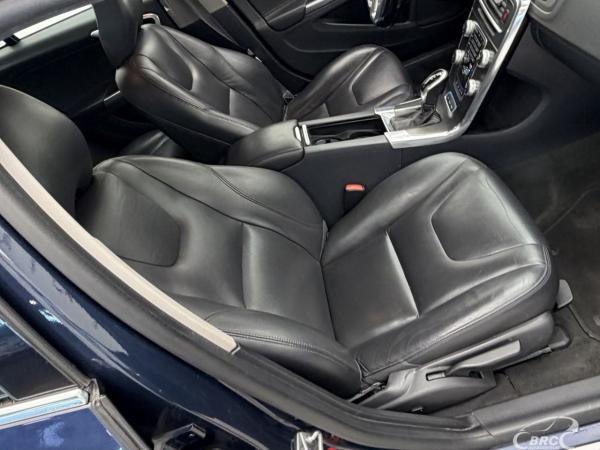 Volvo V60 2015 Viļņa, ar dzinēja tilpumu 2.40 L un nobraukumu 375 tūkst. km par 5900 €, foto 5 vietnē AUTOMOTO.COM.LV