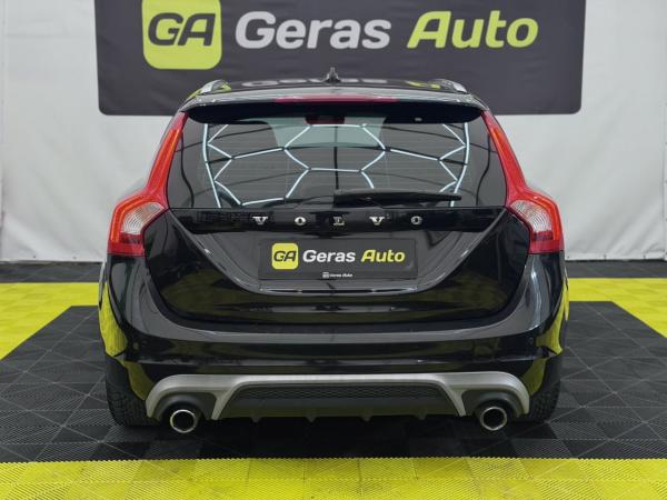 Volvo V60 2015 Viļņa, ar dzinēja tilpumu 0.00 L un nobraukumu 0 tūkst. km par 6799 €, foto 5 vietnē AUTOMOTO.COM.LV