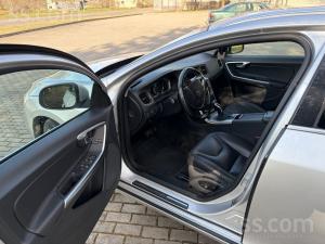 Вольво B60 2015 в Тукумс, объемом двигателя 2.00 л и пробегом 317 тыс. км за 7790 €, фото 10 на AUTOMOTO.COM.LV