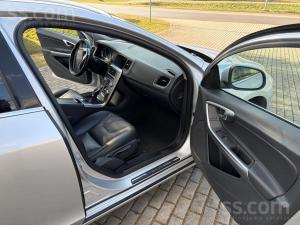 Вольво B60 2015 в Тукумс, объемом двигателя 2.00 л и пробегом 317 тыс. км за 7790 €, фото 13 на AUTOMOTO.COM.LV