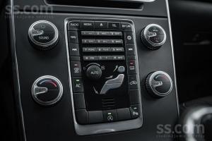 Volvo V60 2015 in Riga, with an engine capacity of 2.00 L and mileage of 293 thousand km for 8990 €, photo 20 on AUTOMOTO.COM.LV