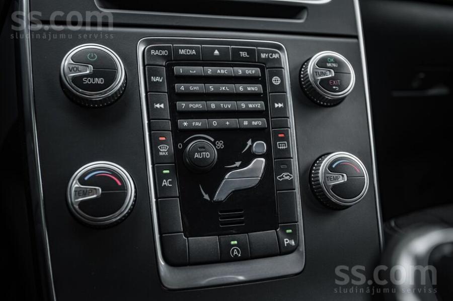 Volvo V60 2015 in Riga, with an engine capacity of 2.00 L and mileage of 293 thousand km for 8990 €, photo 20 on AUTOMOTO.COM.LV