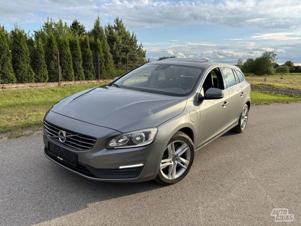Volvo V60 2015 in Kaunas, with an engine capacity of 2.40 L and mileage of 297 thousand km for 7150 €, photo 1 on AUTOMOTO.COM.LV