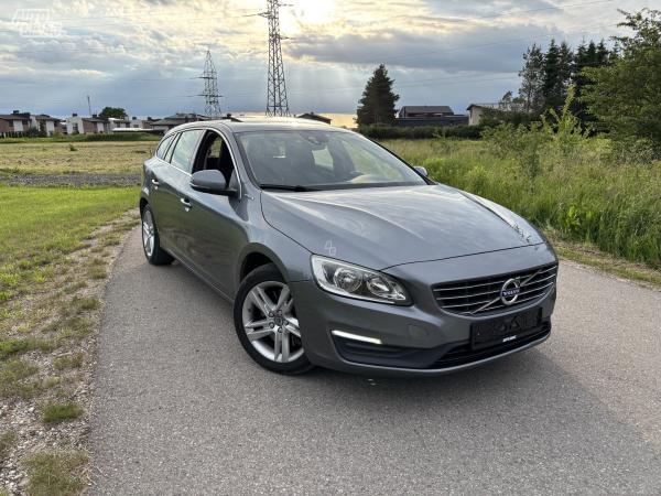 Volvo V60 2015 in Kaunas, with an engine capacity of 2.40 L and mileage of 297 thousand km for 7150 €, photo 3 on AUTOMOTO.COM.LV