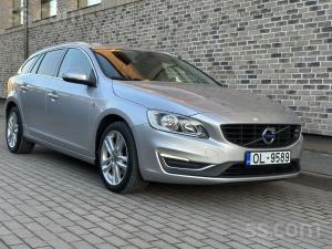 Volvo V60 2015 in Tukums, with an engine capacity of 2.00 L and mileage of 237 thousand km for 7990 €, photo  on AUTOMOTO.COM.LV