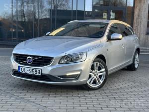 Volvo V60 2015 Tukums, ar dzinēja tilpumu 2.00 L un nobraukumu 237 tūkst. km par 7990 €, foto 3 vietnē AUTOMOTO.COM.LV