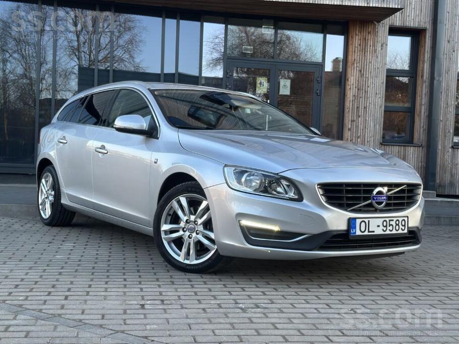 Volvo V60 2015 Tukums, ar dzinēja tilpumu 2.00 L un nobraukumu 237 tūkst. km par 7990 €, foto 5 vietnē AUTOMOTO.COM.LV