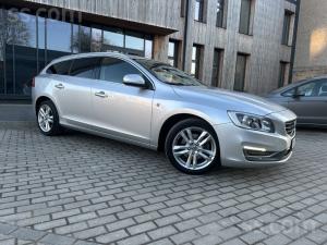 Volvo V60 2015 Tukums, ar dzinēja tilpumu 2.00 L un nobraukumu 237 tūkst. km par 7990 €, foto 6 vietnē AUTOMOTO.COM.LV