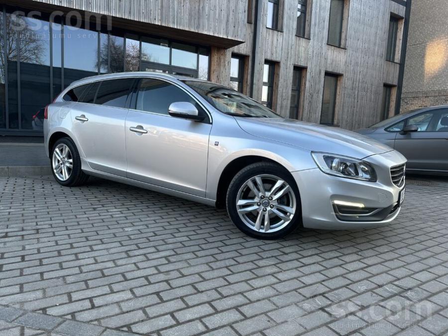 Volvo V60 2015 Tukums, ar dzinēja tilpumu 2.00 L un nobraukumu 237 tūkst. km par 7990 €, foto 6 vietnē AUTOMOTO.COM.LV