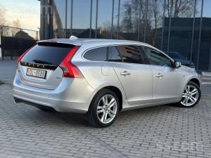 Volvo V60 2015 Tukums, ar dzinēja tilpumu 2.00 L un nobraukumu 237 tūkst. km par 7990 €, foto 8 vietnē AUTOMOTO.COM.LV