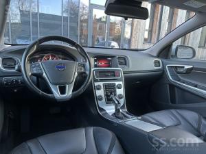 Volvo V60 2015 Tukums, ar dzinēja tilpumu 2.00 L un nobraukumu 237 tūkst. km par 7990 €, foto 13 vietnē AUTOMOTO.COM.LV