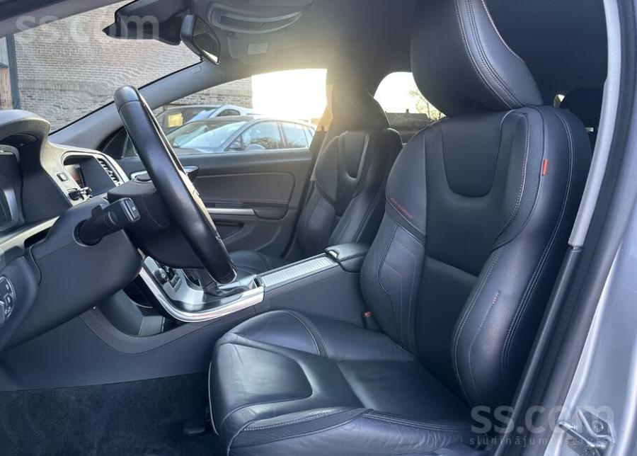 Volvo V60 2015 Tukums, ar dzinēja tilpumu 2.00 L un nobraukumu 237 tūkst. km par 7990 €, foto 15 vietnē AUTOMOTO.COM.LV