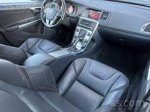 Volvo V60 2015 Tukums, ar dzinēja tilpumu 2.00 L un nobraukumu 237 tūkst. km par 7990 €, foto 18 vietnē AUTOMOTO.COM.LV