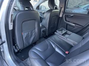 Volvo V60 2015 Tukums, ar dzinēja tilpumu 2.00 L un nobraukumu 237 tūkst. km par 7990 €, foto 20 vietnē AUTOMOTO.COM.LV