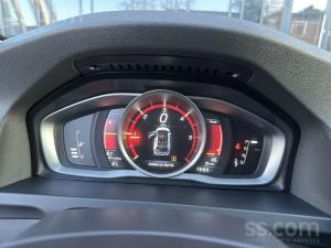 Volvo V60 2015 Tukums, ar dzinēja tilpumu 2.00 L un nobraukumu 237 tūkst. km par 7990 €, foto 26 vietnē AUTOMOTO.COM.LV