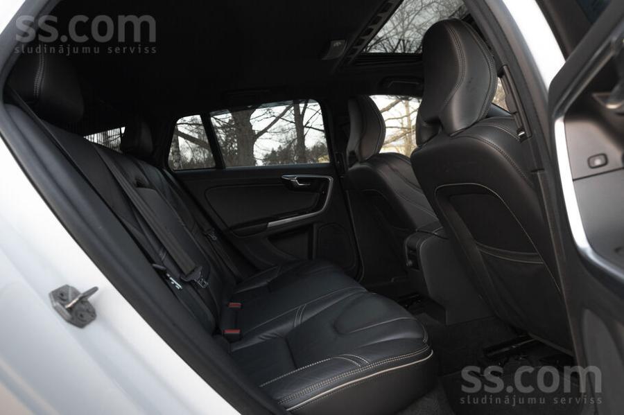 Volvo V60 2015 in Jelgava, with an engine capacity of 2.40 L and mileage of 206 thousand km for 10000 €, photo 11 on AUTOMOTO.COM.LV