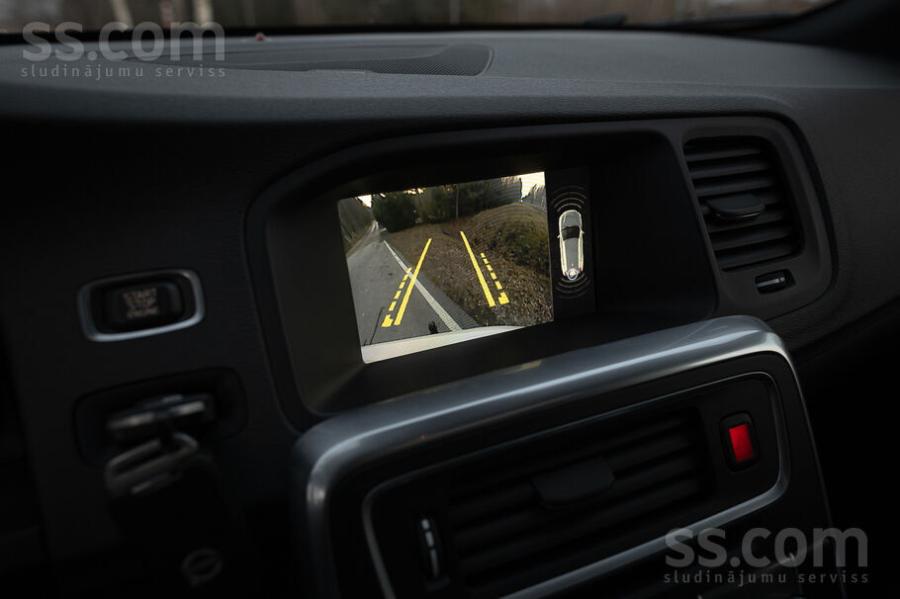 Volvo V60 2015 in Jelgava, with an engine capacity of 2.40 L and mileage of 206 thousand km for 10000 €, photo 16 on AUTOMOTO.COM.LV