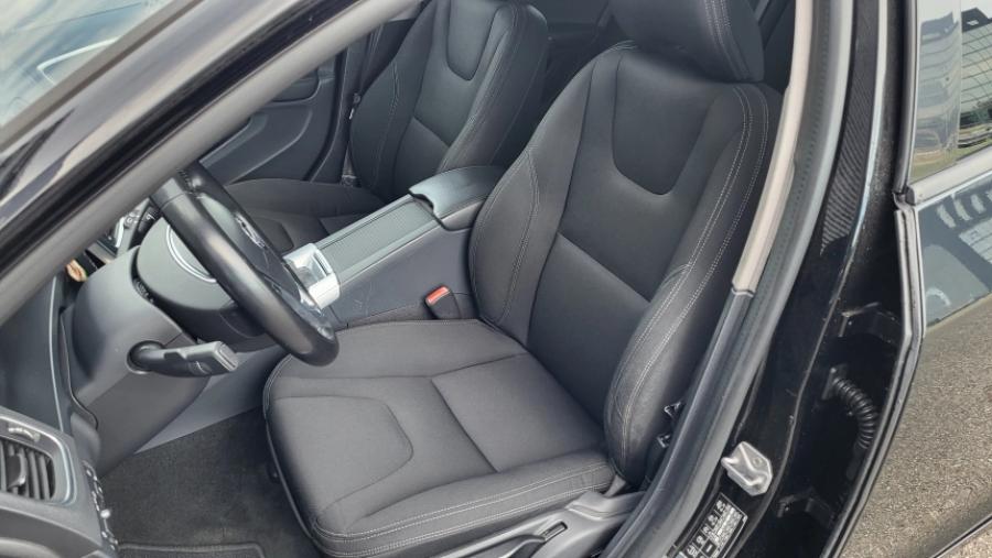 Volvo V60 2015 in Riga, with an engine capacity of 2.00 L and mileage of 235 thousand km for 7500 €, photo 11 on AUTOMOTO.COM.LV